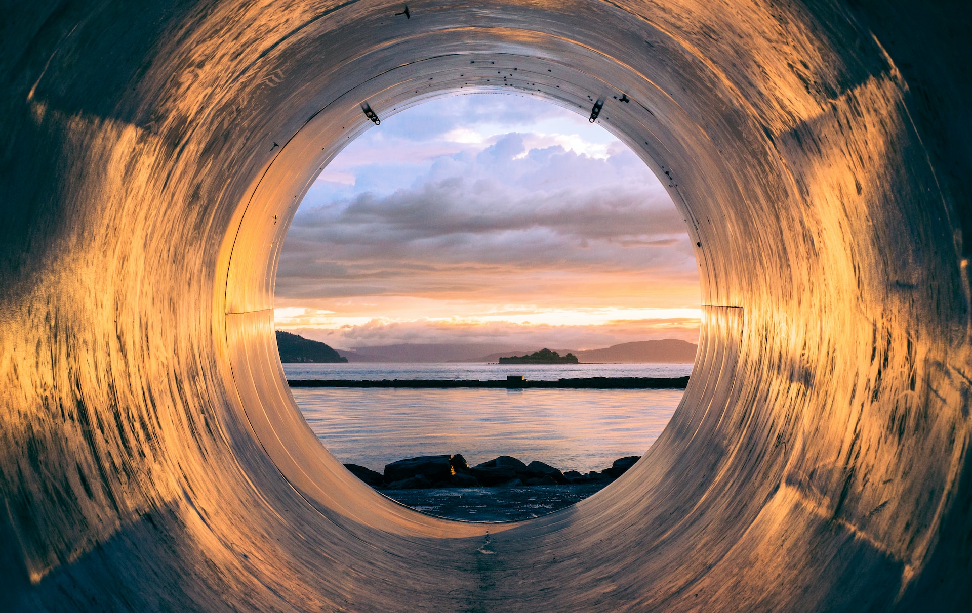 Understanding the Circular Economy Model - Human-Centered Change and ...